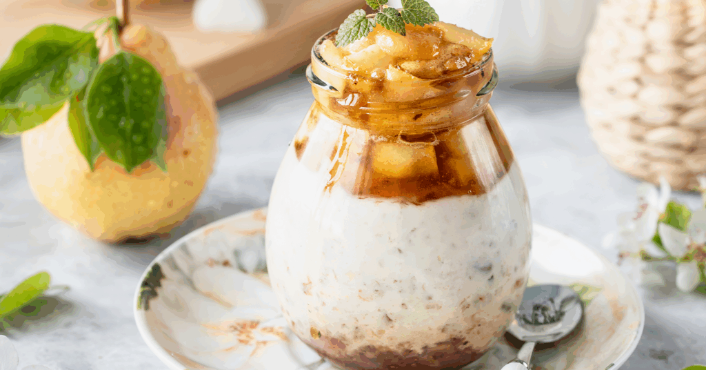 Yoghurt con pera, manzana y granola | Granvita